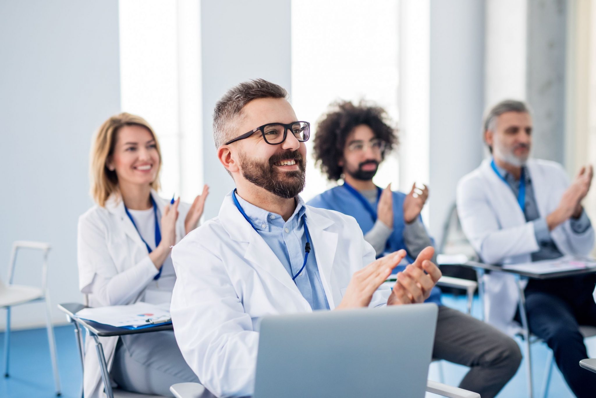 Recruiting Passive Candidates: A Guide for Physician Recruiters - TrackFive
